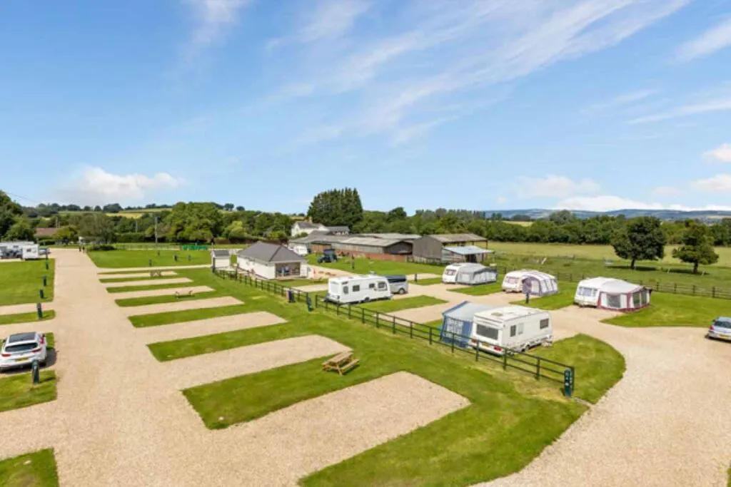Cornish Farm Touring Park - CamplinQ