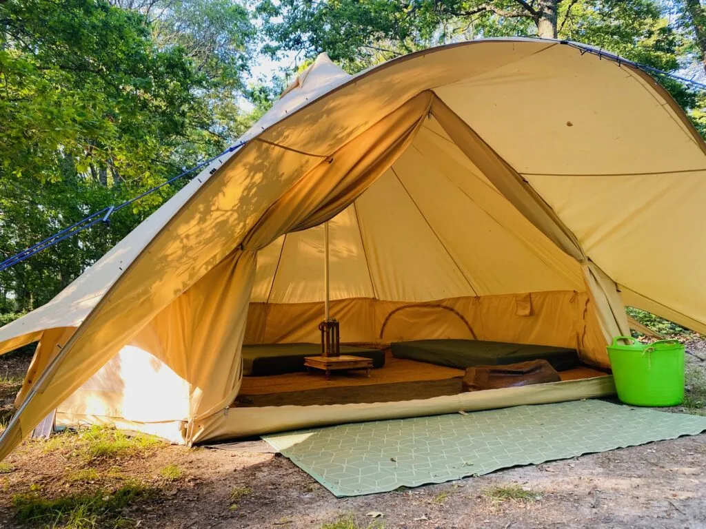 Fox Wood Camping - CamplinQ