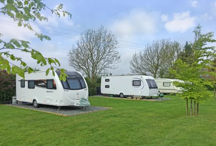 Fron Caravan & Camping Park - CamplinQ